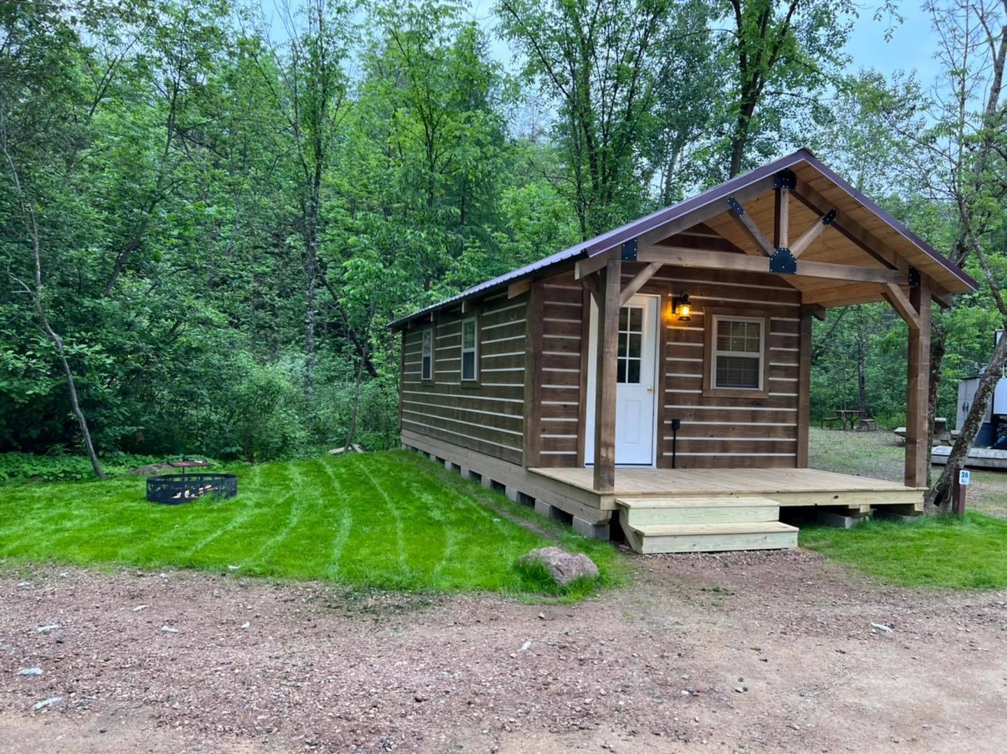 Mini Log Cabins POLL: Log Cabins Yes Or No?